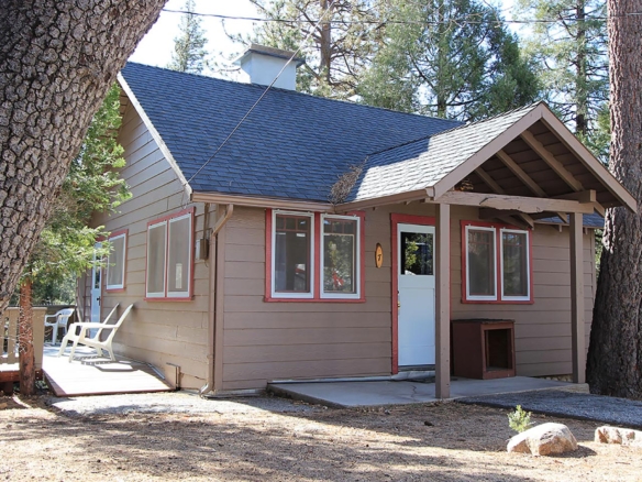 Rustic Cabins - Idyllwild Inn
